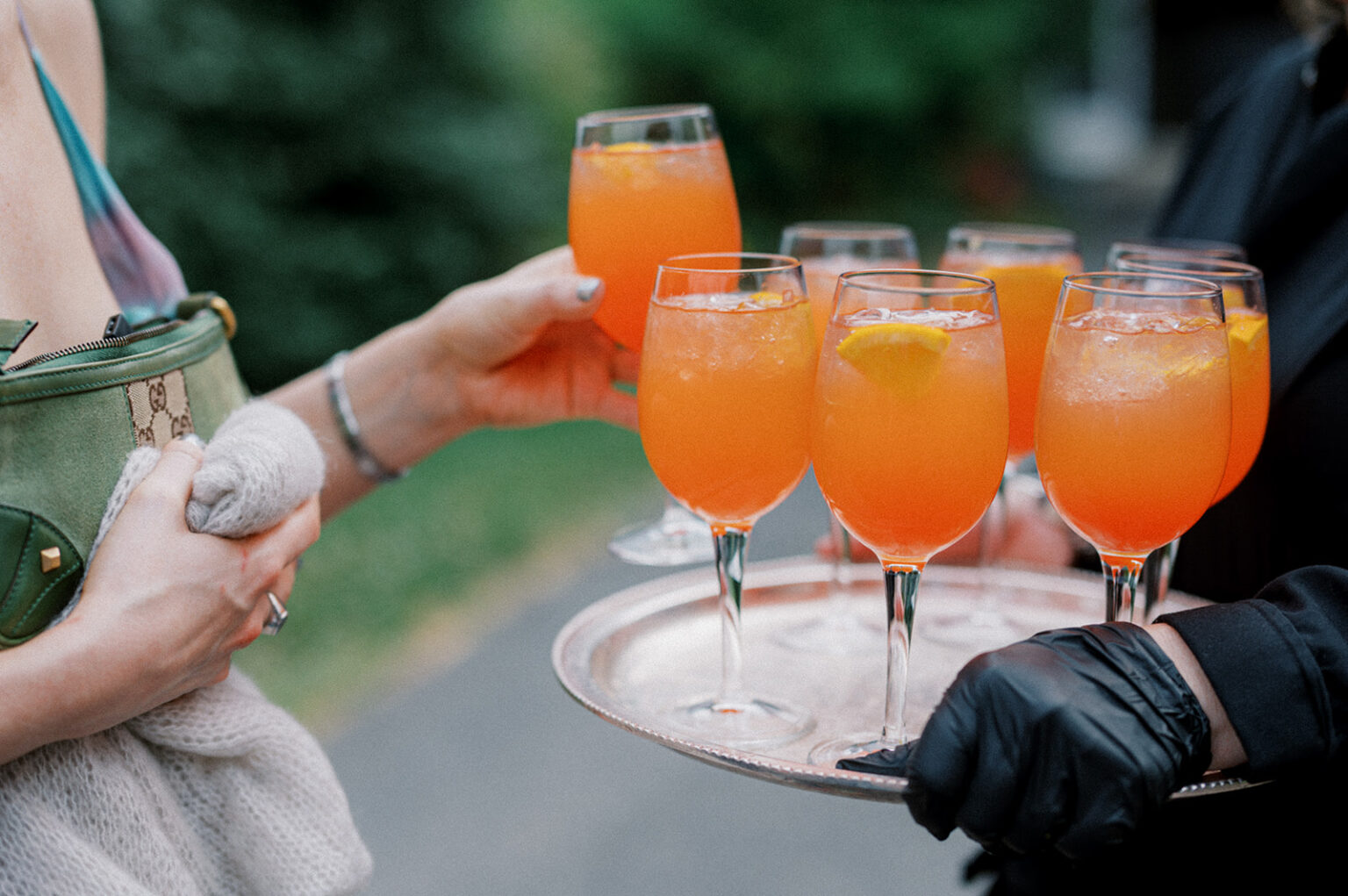 How to Create an Unforgettable Wedding Scent Memory ...